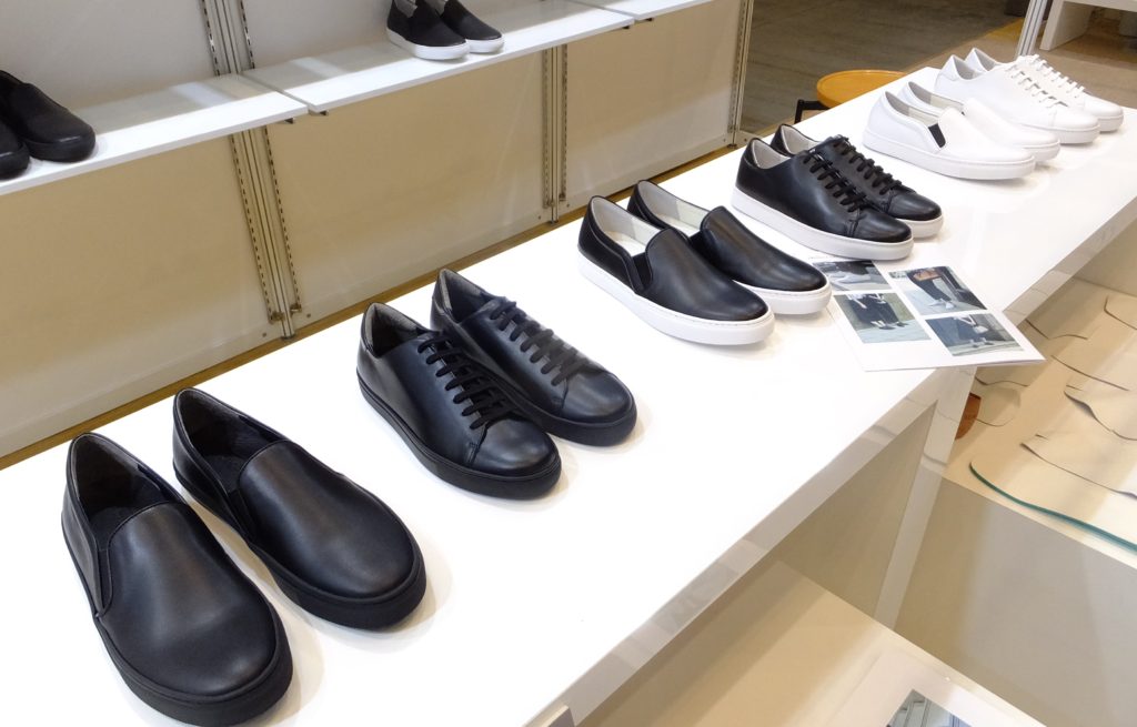 インターナショナルシューズ、“品質とストーリーで勝負する”OSAKA Madeのレザースニーカー「brightway（ブライトウェイ）」を訴求 | シューズポストオンライン｜シューズ専門の総合 ...