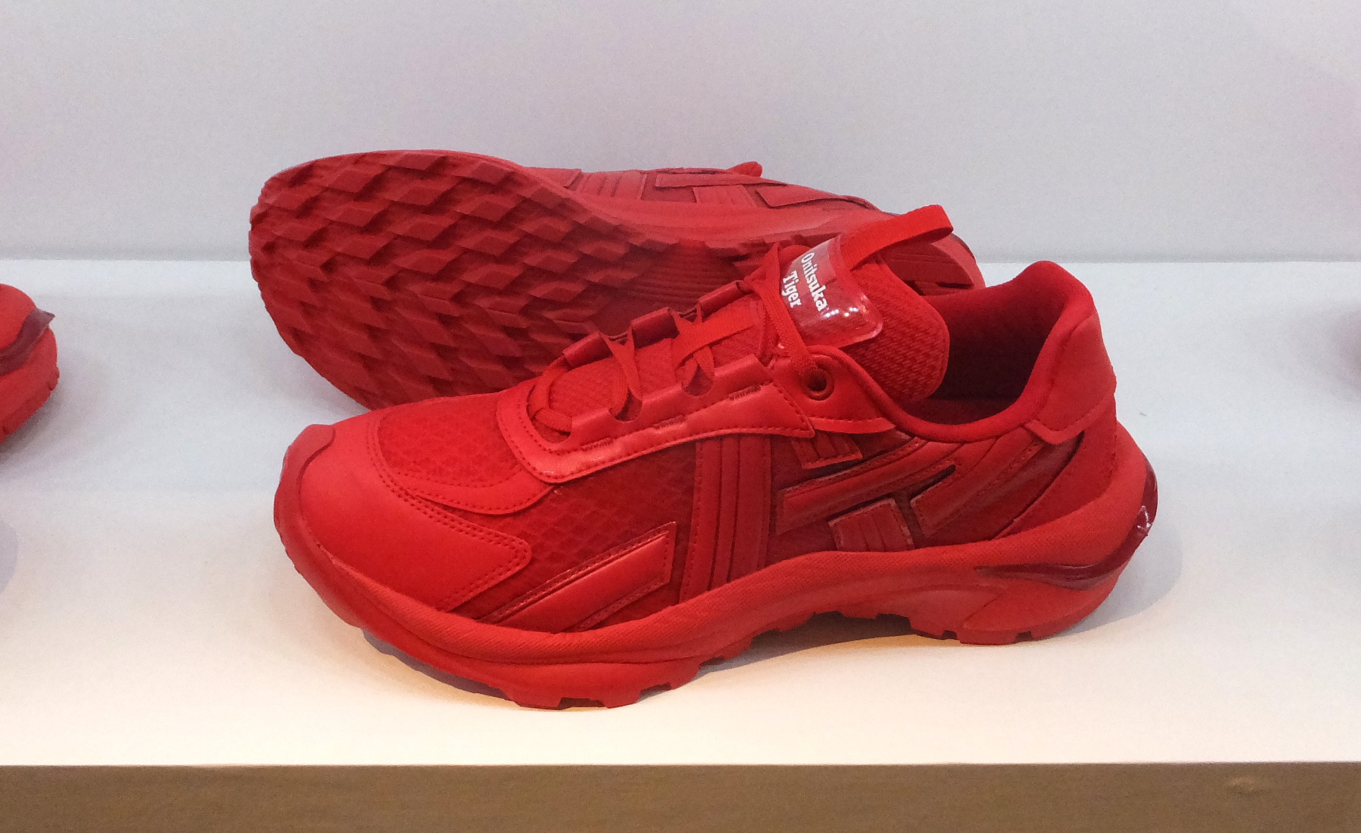 「オニツカタイガー」からハイファションとスポーツを融合させた新カテゴリー「ULTI RS（アルティ アールエス）」シリーズが登場――第1弾は ...